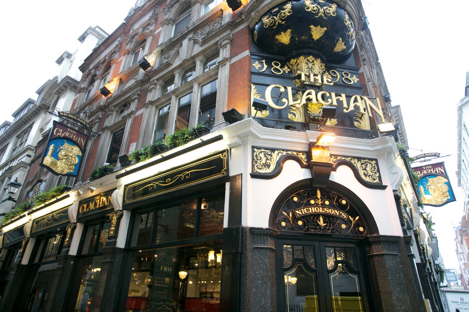 Nicholson s Celebrates 150th Anniversary Beer Today